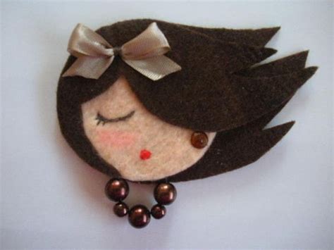 ИЗ ФЕТРА. Шьем вместе! | Felt ornaments, Felt crafts, Felt dolls