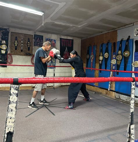 Navajo Boxer Mariah Bahe Hits Above Her Weight Nmai Magazine
