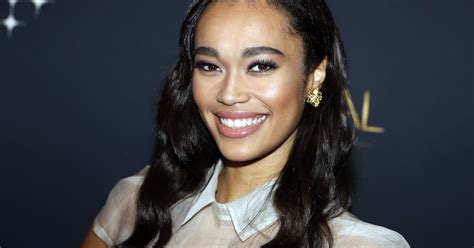 Romy Monteiro Op Liefdesvakantie Met Nieuwe Vriend