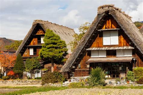 Round Trip Bus Tour From Nagoya To Shirakawa Go Or Takayama Getyourguide