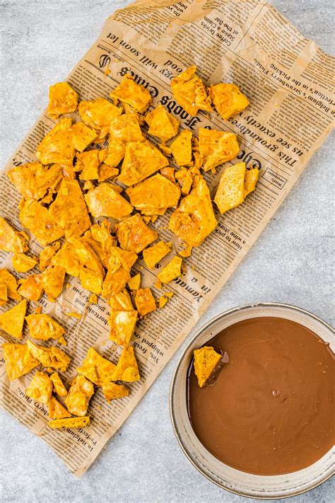 Easy Sponge Candy Honeycomb Candy The Novice Chef