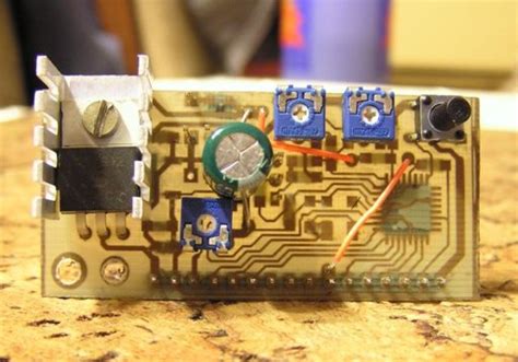 Microcontroller Voltmeter Ammeter With Lcd