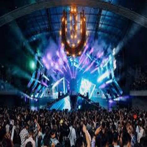 Guitar Classes Services At ₹ 7000month In Mumbai Id 2856940848212