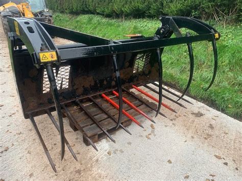Whites Telehandler Grab Blackdown Farmservices