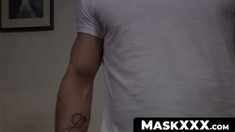 Muscular Gays Blowjob And Handjob With Pascals Touch Eporner