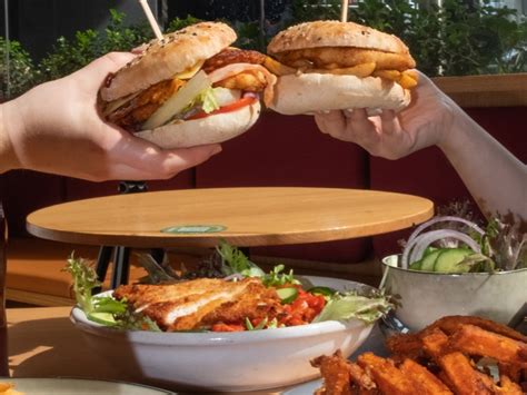 Schnitz South Melbourne Eatclub