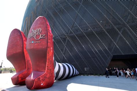 ‘wizard Of Oz At Sphere Hits Las Vegas With Massive Activation Kats