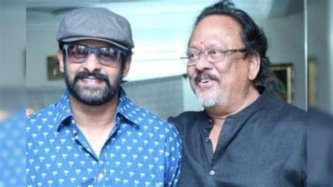 పెదనాన్న కృష్ణంరాజు తలుచుకుంటూ అద్భుతమైన వీడియో రిలీజ్ చేసిన ప్రభాస్ News18 తెలుగు