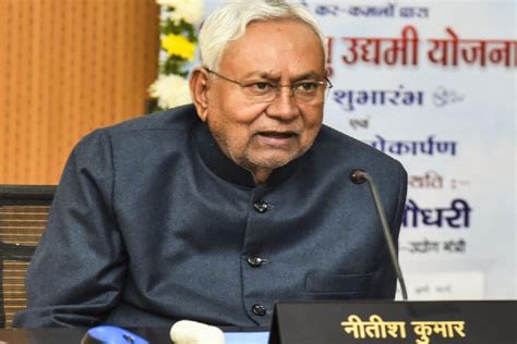 nitish kumar pragati yatra whitewashing walls of bridge with no approach roads has nothing