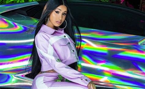 La Línea De Ropa Fashion Nova X Cardi B Es Un éxito Spotfashion