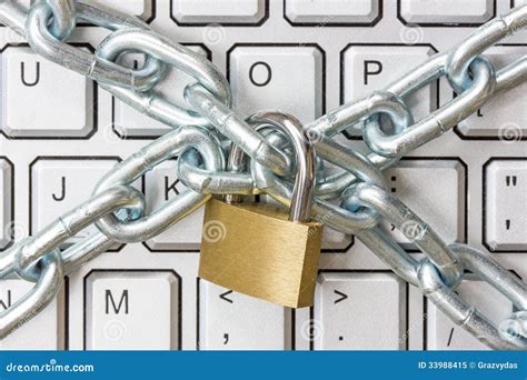 Locked Chain On Computer Keyboard Stock Image Image Of Secure Information 33988415