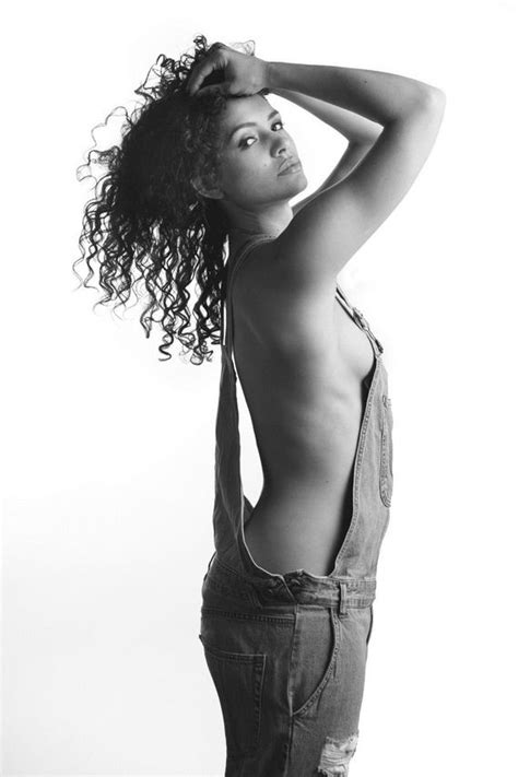 Miranda Rae Mayo Photos Barnorama
