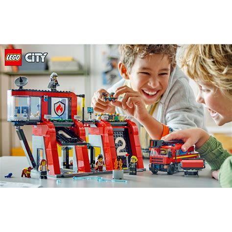 LEGO 60414 City Fire Station with Fire Truck