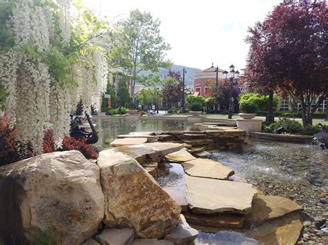 Four Spring Date Night Ideas At Farmington Station Park — Davis County