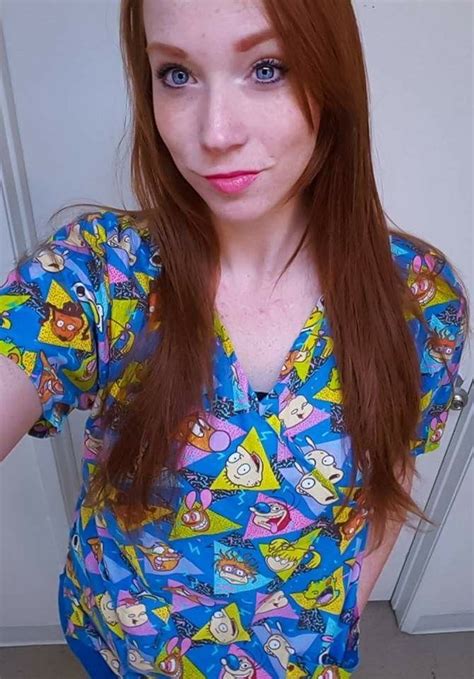 Pin By Pirate Cove On Redheads Freckles Pale Skin And Blue Eyes 7 Fashion Women Redheads