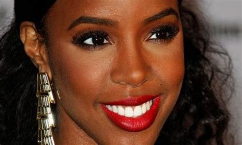 4 Easy Steps To Feast Proof Lipstick Birchbox Lipstick For Dark