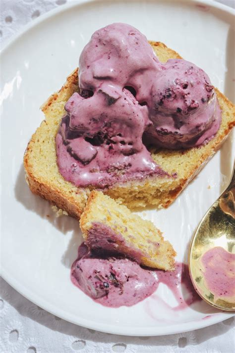 No Churn Black Raspberry Chip Ice Cream Caroline Franco