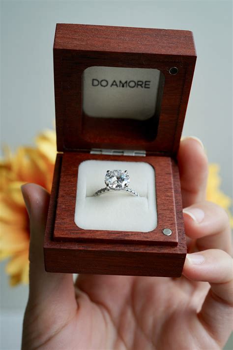 3 Carat Round Engagement Rings