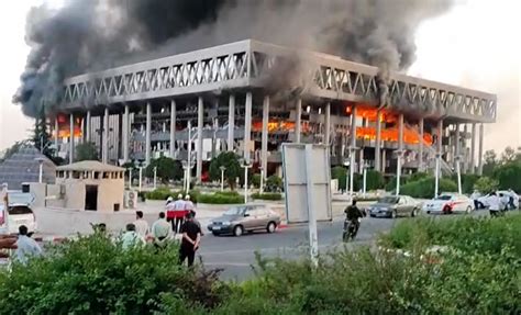 حمله به ساختمان صداوسیما نماد معماری مدرن ایران، تخریب شد معمار