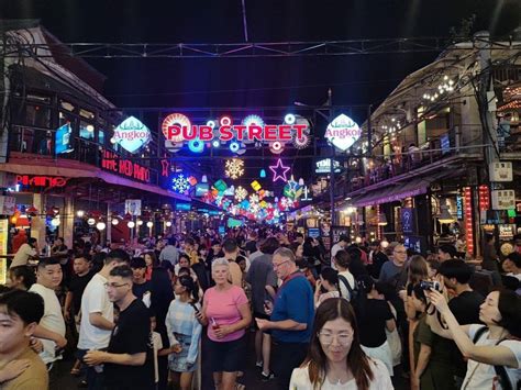 ៣ថ្ងៃនាឱកាសចូលឆ្នាំចិន វៀតណាម ខេត្តសៀមរាប ទទួលបានភ្ញៀវទេសចរជាង ១១ម៉ឺនាក់ សារព័ត៌មាន នគរវត្ត