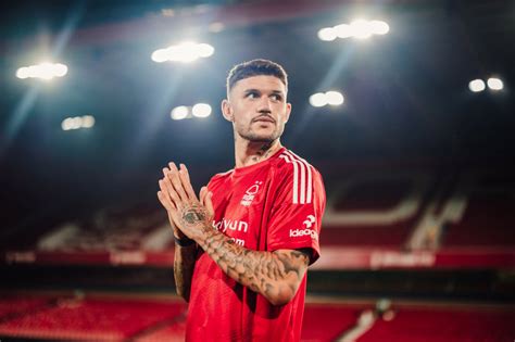 Thông tin, tiểu sử cầu thủ Morato trung vệ của Nottingham Forest
