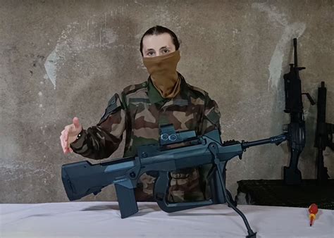Famas G2 Felin