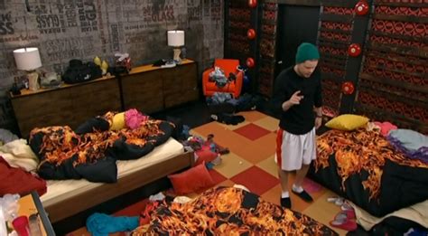 Bb16 0716 Derrick Big Brother Network