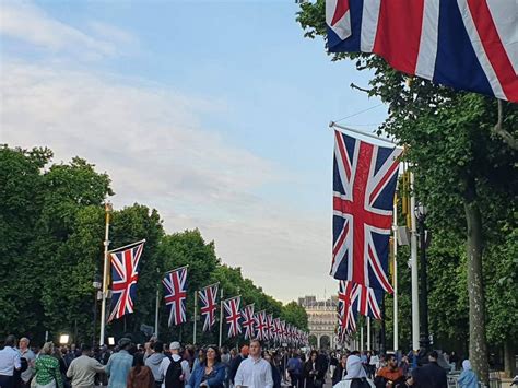 Допълнителен почивен ден за коронацията на крал Чарлз Трети Bgben