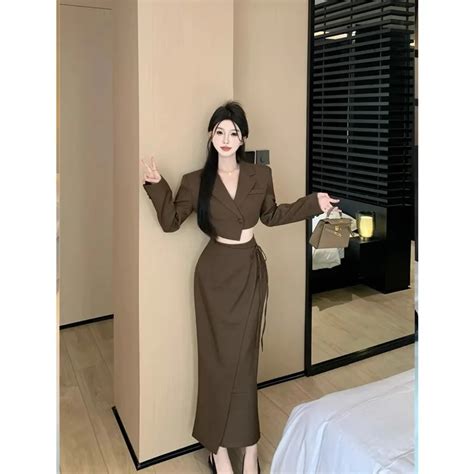 Korean Hot Girl Suit Women S Autumn Irregular Long Sleeve Short Top High Waist Long Skirt