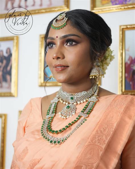 Vhishanthi Chelliah Vhishanthichelliah • Instagram Photos And Videos