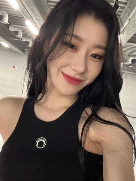Chaeryeong Selca Itzy Kpop Kpop Girls