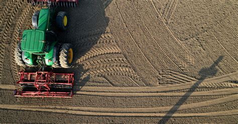 Reuters ЄС обговорює різке скорочення імпорту цукру з України Європейська правда