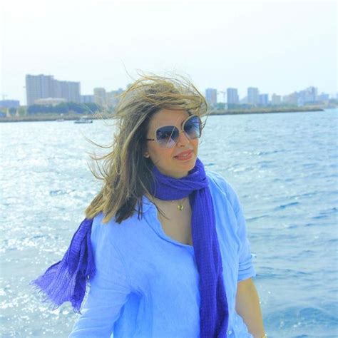 وقتی وسط ناکجا آبادی یادمه بیست سالم بود فکر میکردم می دونم در سی سالگی