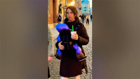 Мама сама як дитина Львів дівчата центр львівплощаринок Youtube