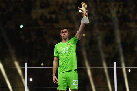Emiliano Martinez Explains Vulgar World Cup Trophy Gesture