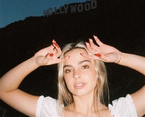 Addison Rae Wallpapers Top Free Addison Rae Backgrounds Wallpaperaccess