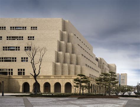 Yanan University Campus Evokes The Citys Ancient Stone Cave Dwellings