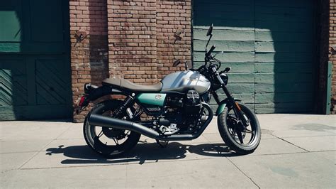 2021 Moto Guzzi V7 Stone Centenario Review This Goose Is No Turkey Cnet