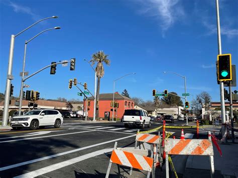 California Traffic Signals New Traffic Signal Causes Confusion In San