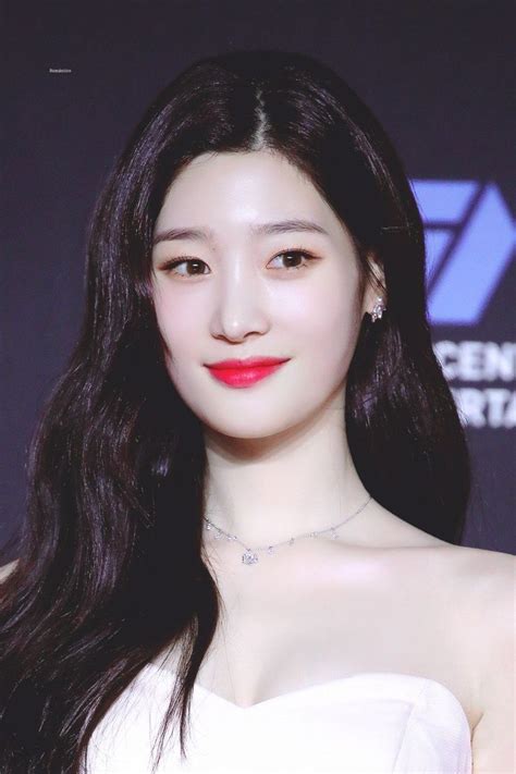 Pin On Jung Chae Yeon