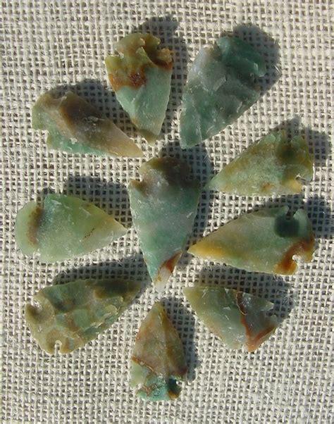 pick by color arrowheads or spearheads