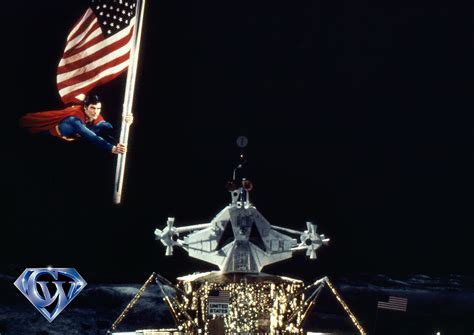 Cw Sii Moon Superman Flying Flag Capedwonder Superman Imagery