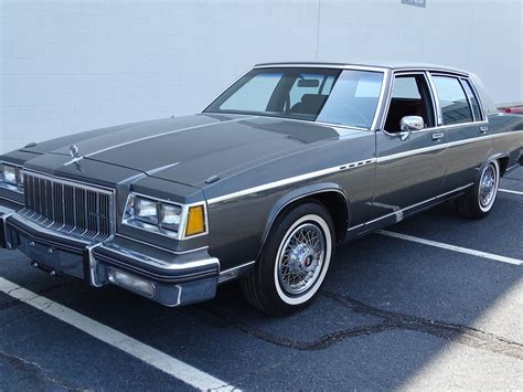 Older Model Buick At Mark Cortese Blog
