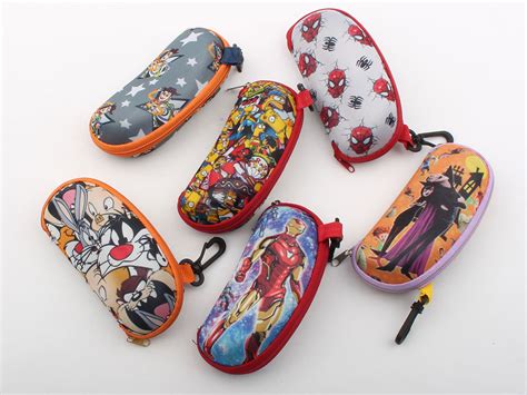 جا عینکی دارای تنوع طرح