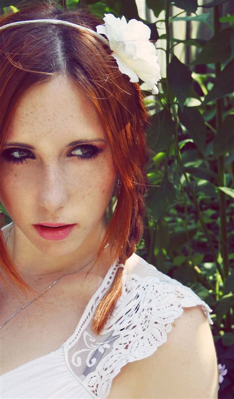 Download Wallpaper Eyes Girl Lips Freckles Red Stephanie Van Rijn