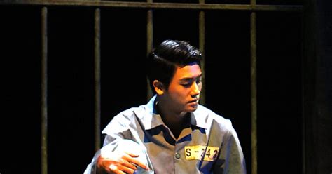 포토엔 박형식 감옥에 갇힌 연기도 잘하네