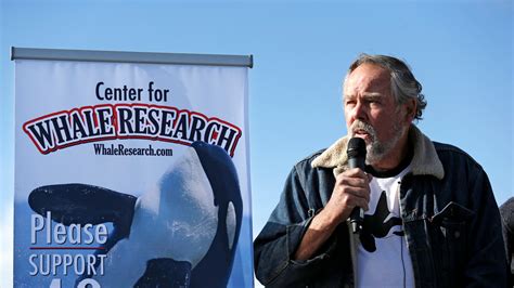 Ken Balcomb 82 Dies Revealed The Hidden World Of Killer Whales The New York Times