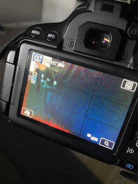 Why Is Red Lines Appearing On My Camera R Dslr