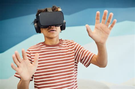 How To Use A VR Headset Robots Net