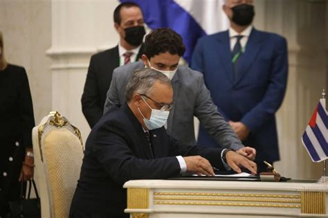 កម្ពុជា គុយបា ចុះហត្ថលេខាលើឯកសារចំនួន២ ទាក់ទងនឹងវិស័យវប្បធម៌ និងកីឡា នៃប្រទេសទាំងពីរ Ams Central